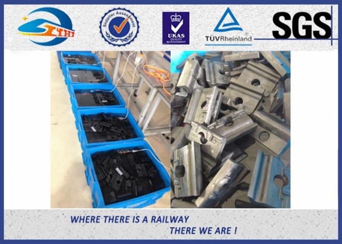 Reinforced Nylon 66 Rail Insulator Angle Guide Plate Different Colors